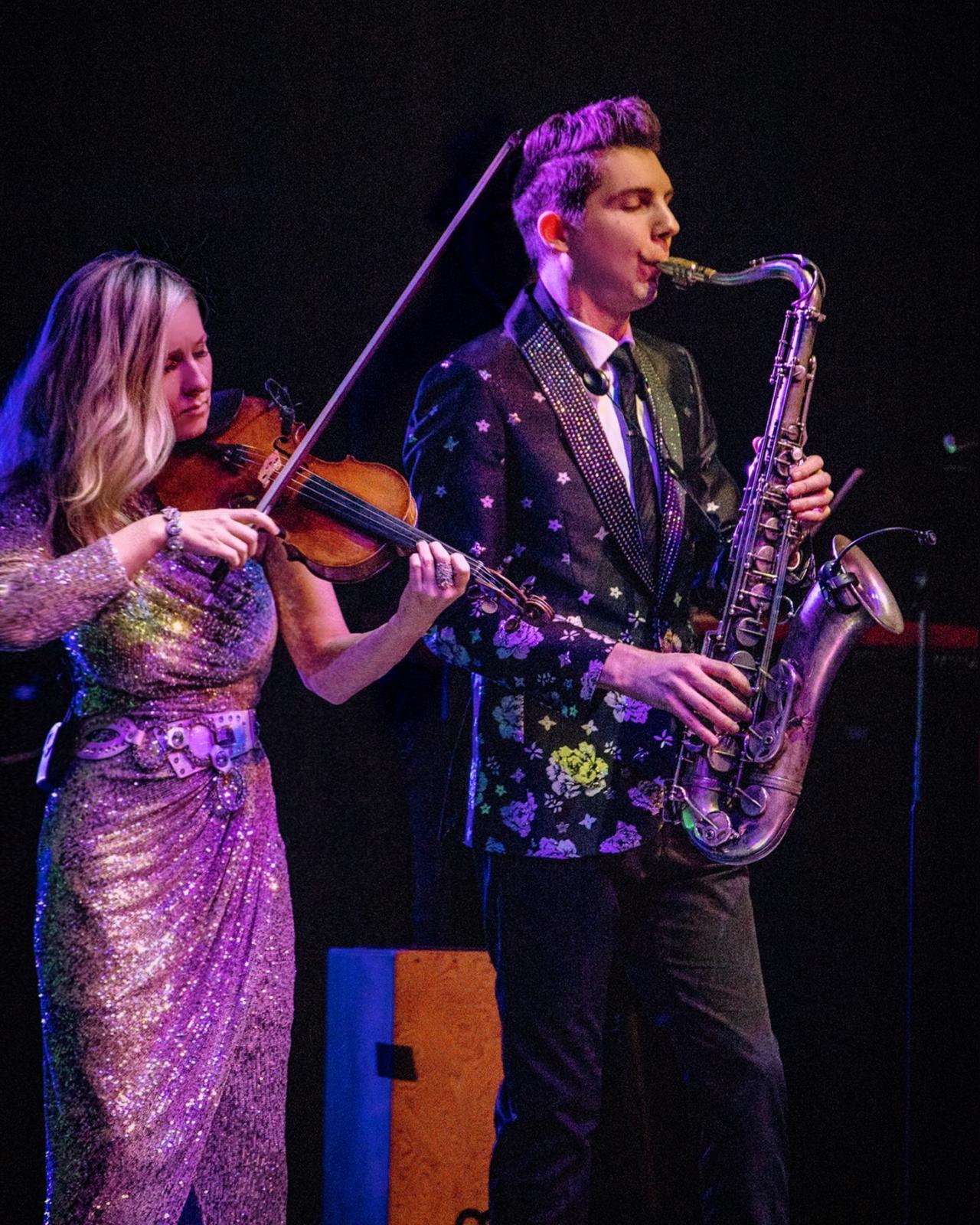 Photos - SaxAndViolin